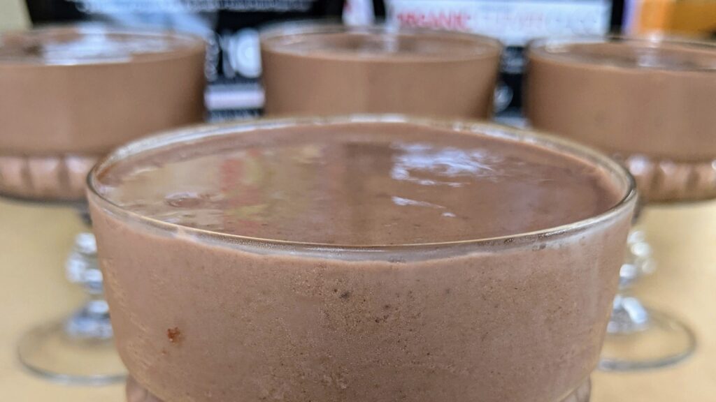 Healthy Organic Chocolate Protein Chia Pudding Recipe – Ollie Relfe