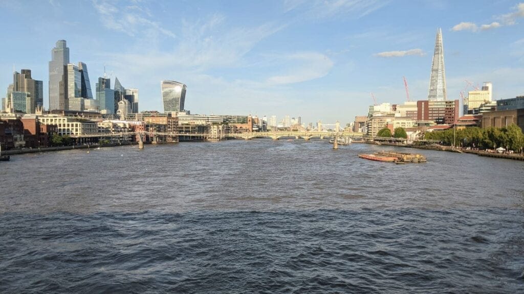 An Unplanned Photo Op in London - Ollie Relfe’s Blog